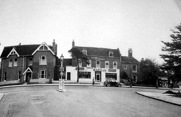 THEN & NOW on the Outer Circle – stage 4 | Outer Circle Bus ...